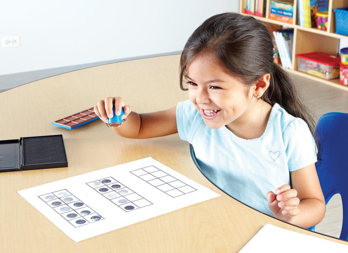 Ten-Frame Stamp | Scholastic Canada Book Clubs