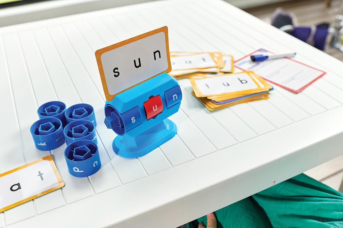 Beginning Word Builder | Scholastic Canada Book Clubs