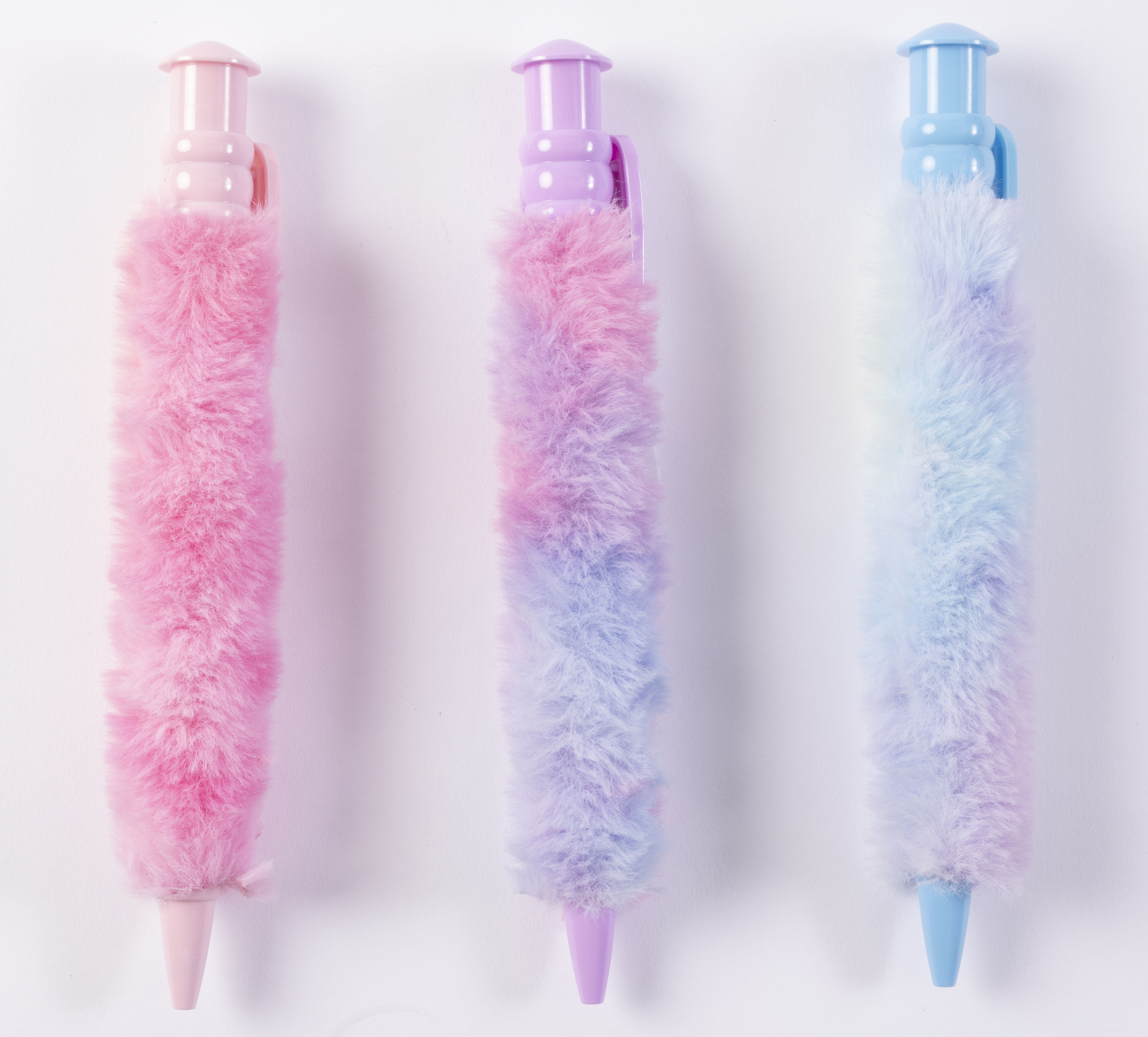 Rainbow Fur Pen | Scholastic Canada Book Clubs